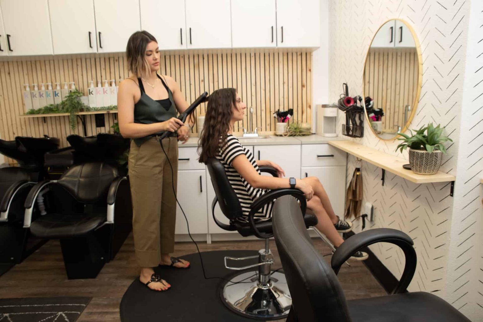 Available Salon Suites For Rent | Studio Salons